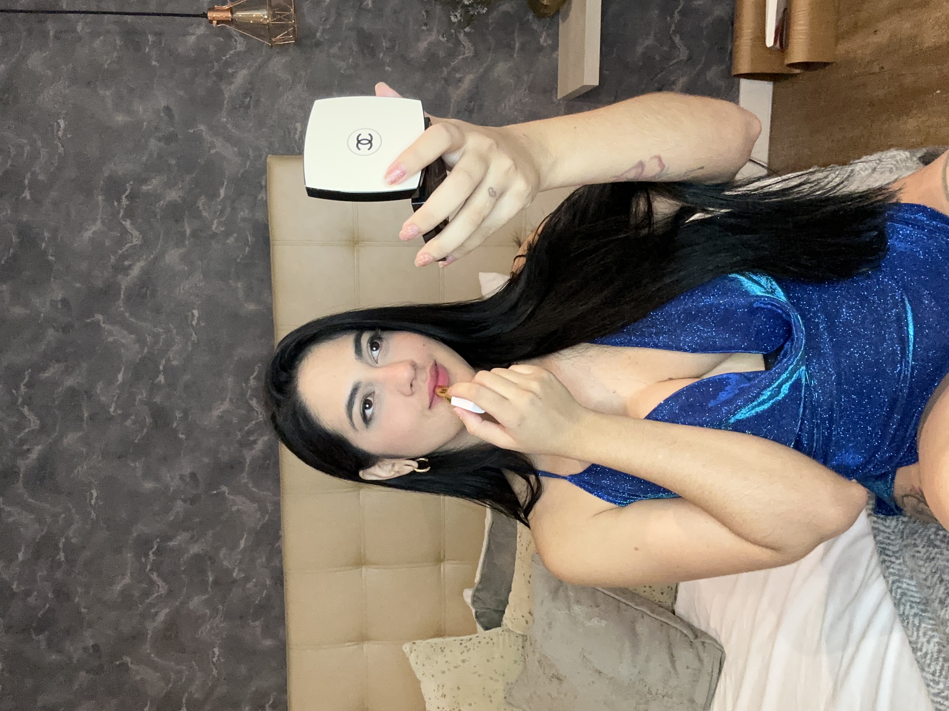 Florizqueen.oficiall - BYBIO