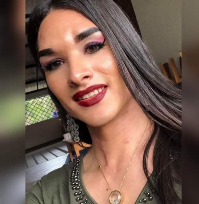 scarlettpulgarin - BYBIO